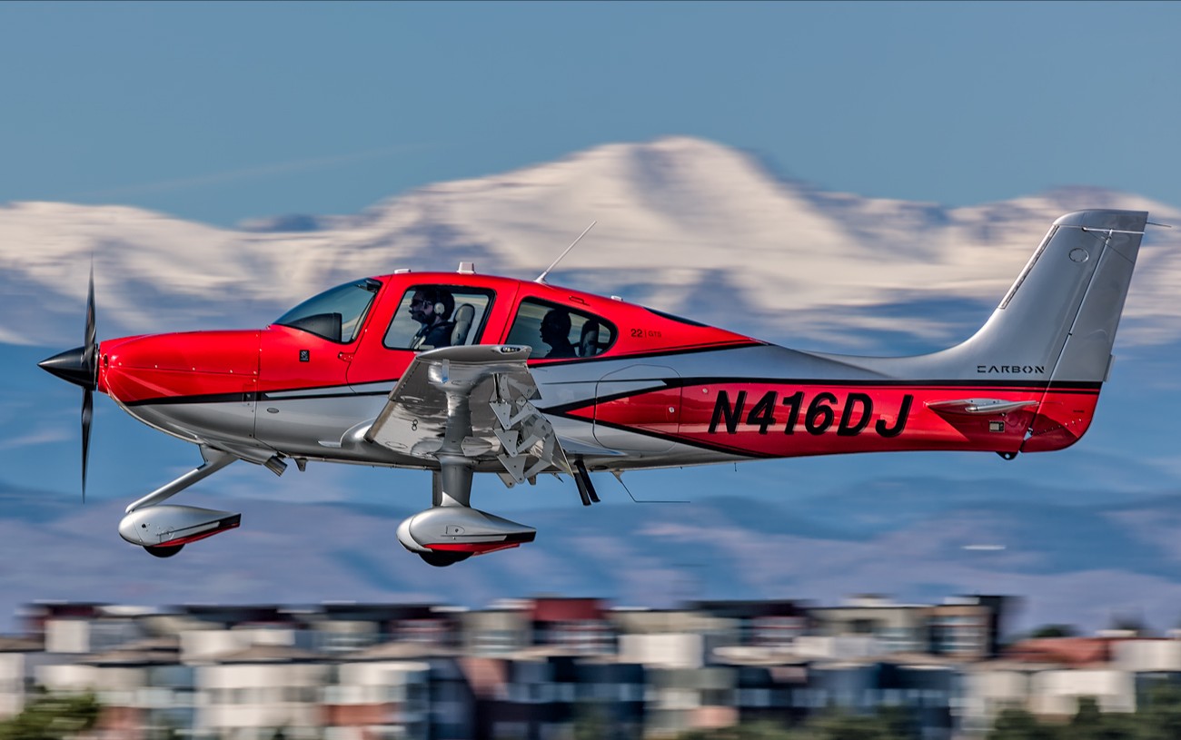 Cirrus SR22: Complete Guide to the World's Best-Selling High ...
